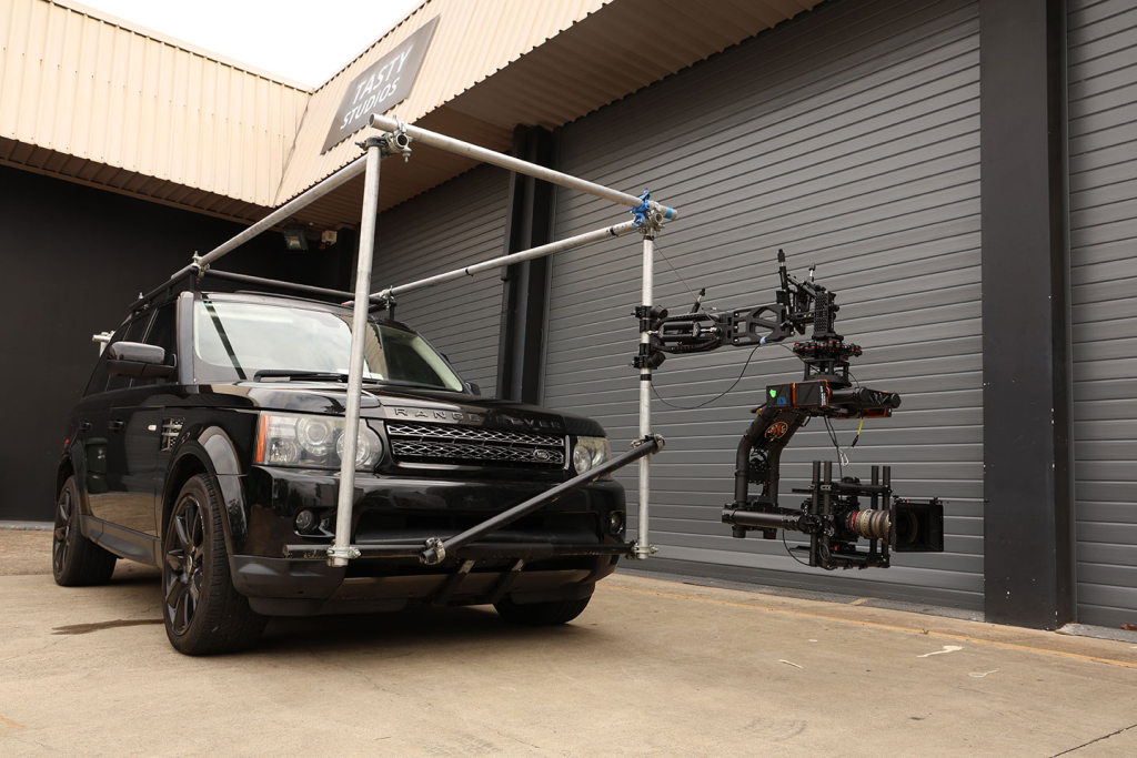 Tracking Range Rover Camera Car | Light and Motion